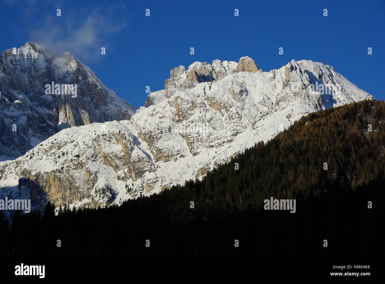 Snowy Peaks: Popera Stock Photo - Alamy