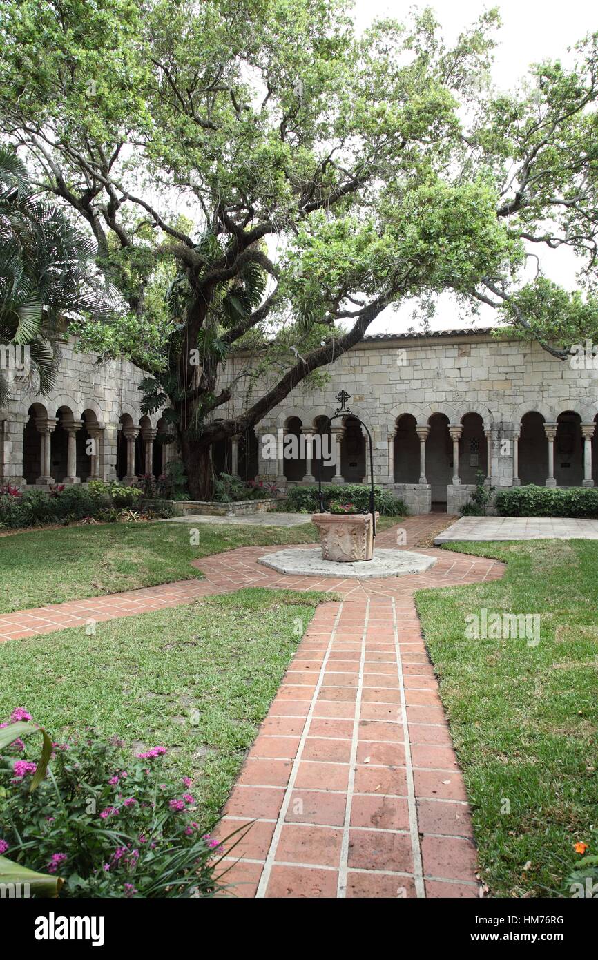 Miami museum interior hi-res stock photography and images - Alamy
