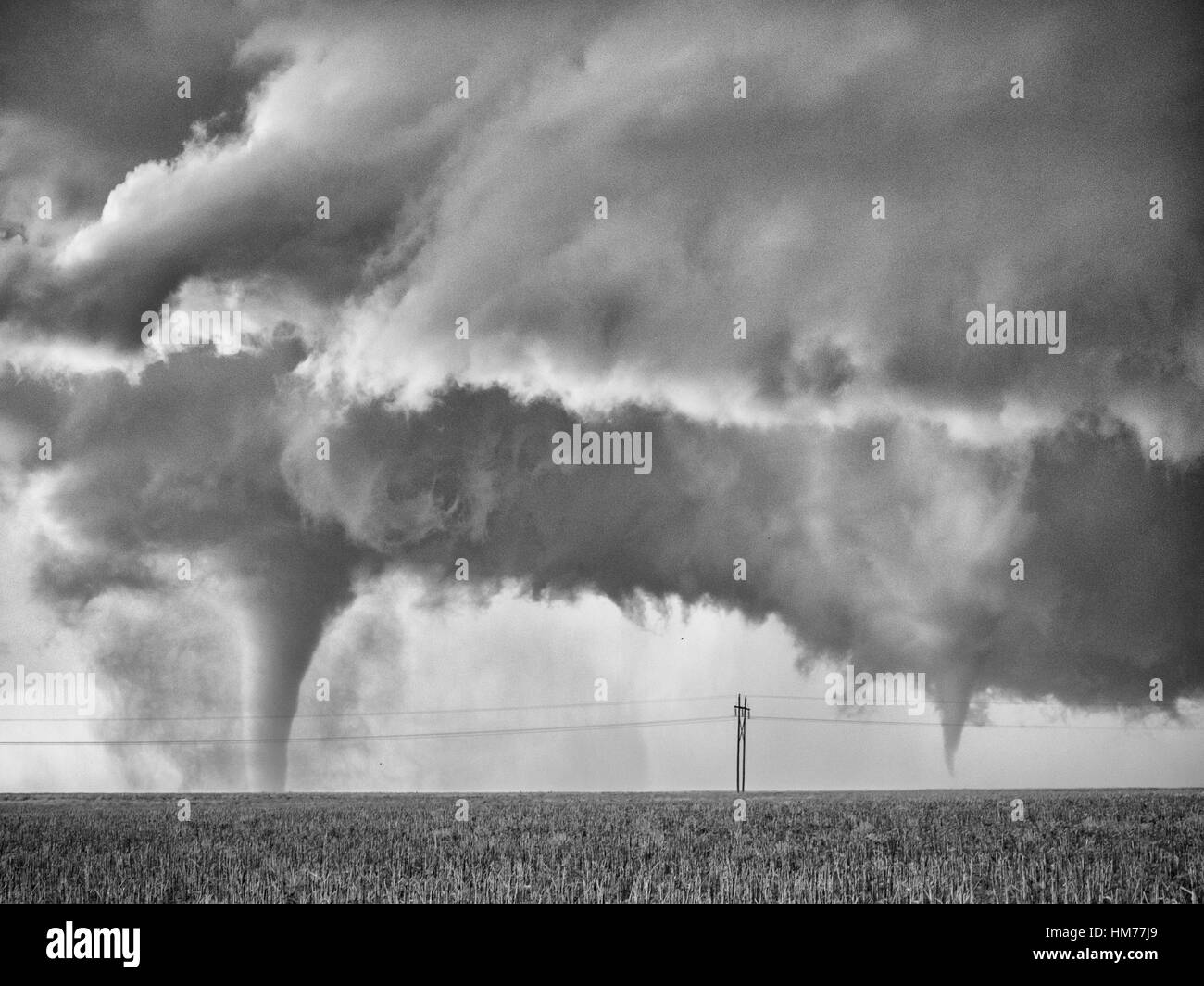 Tornado Near Dodge City Kansas Stock Photo - Alamy Tornado Near Dodge City Kansas Stock Photo - Alamy