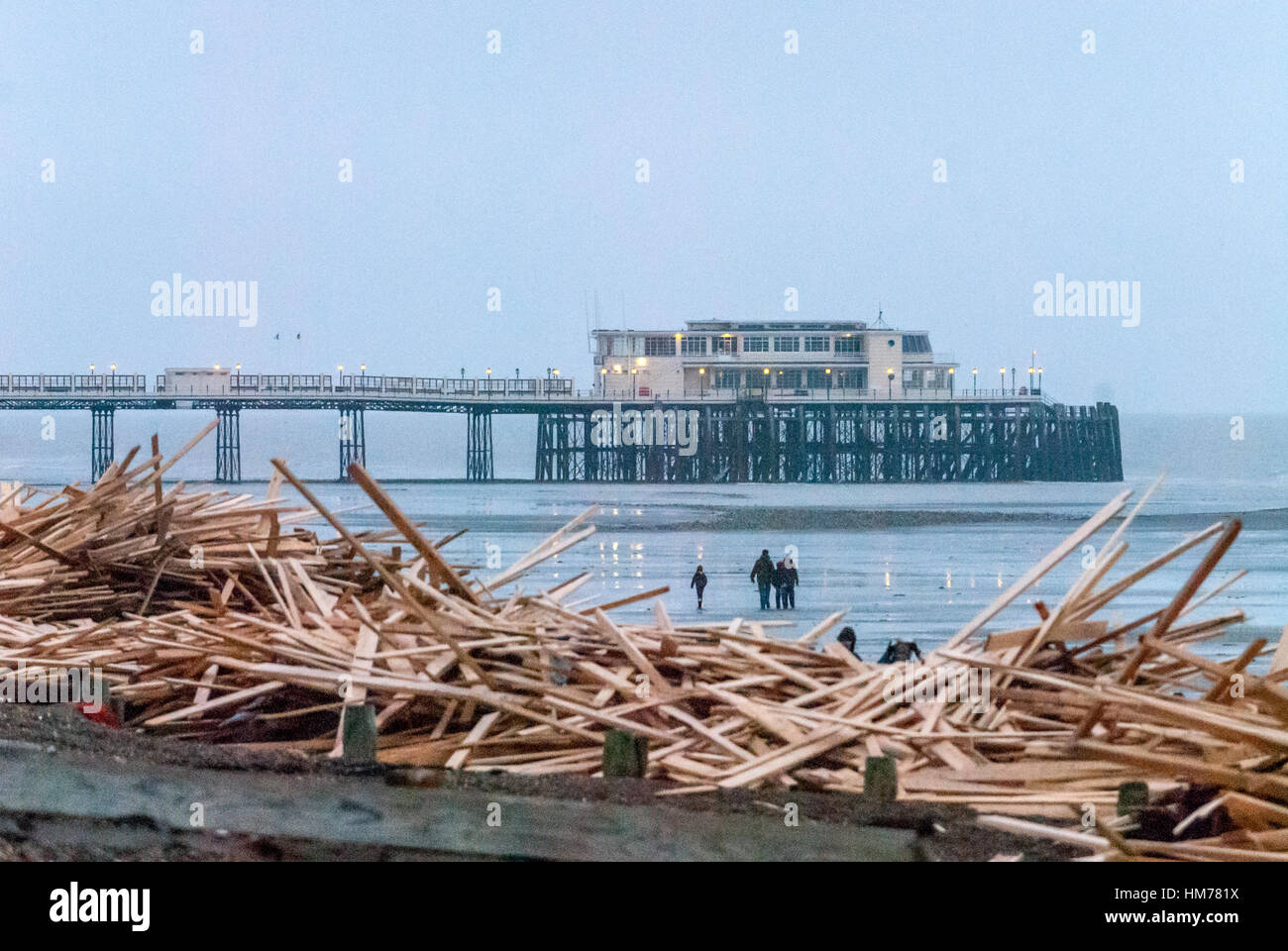 Timber washed up onto Worthing beach Stock Photo - Alamy