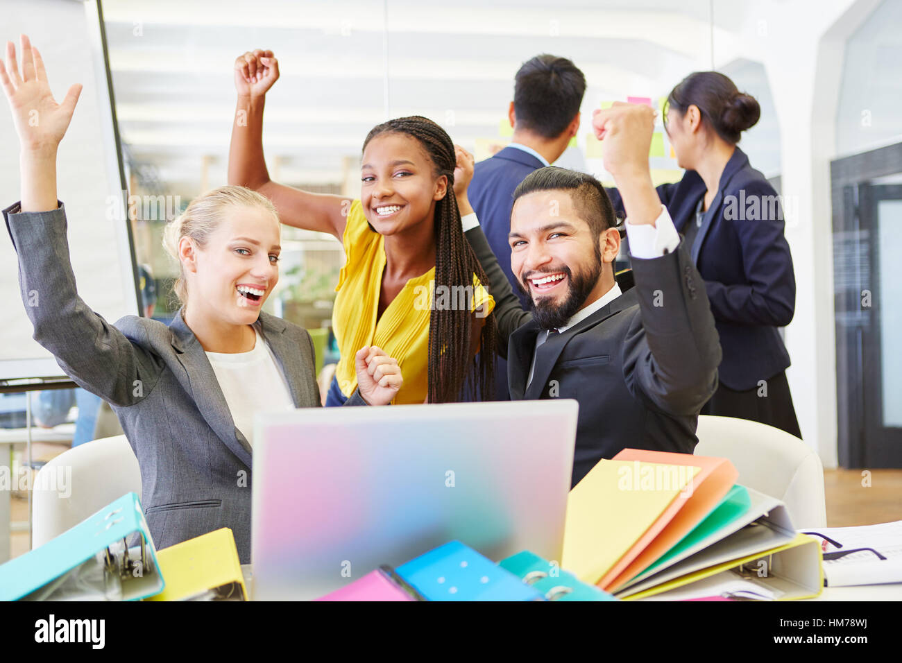 Team cheering celebration hi-res stock photography and images - Alamy