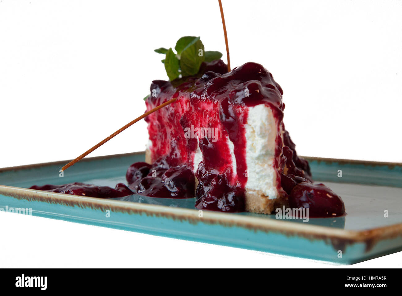 Berry cheesecake fresh raspberry Cut Out Stock Images & Pictures - Alamy