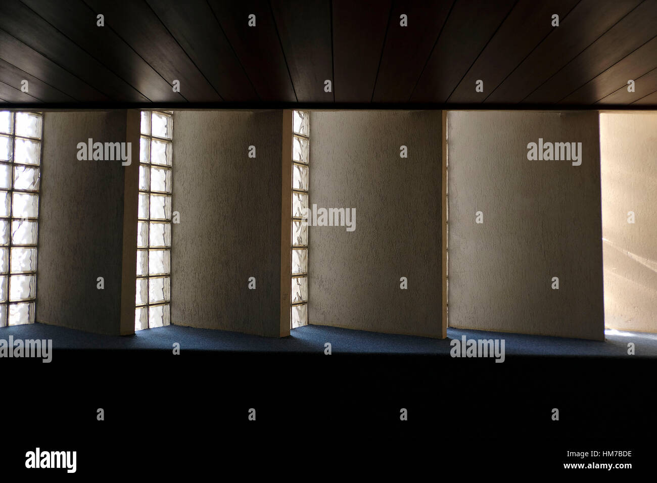 Glass horizontal hi-res stock photography and images - Alamy