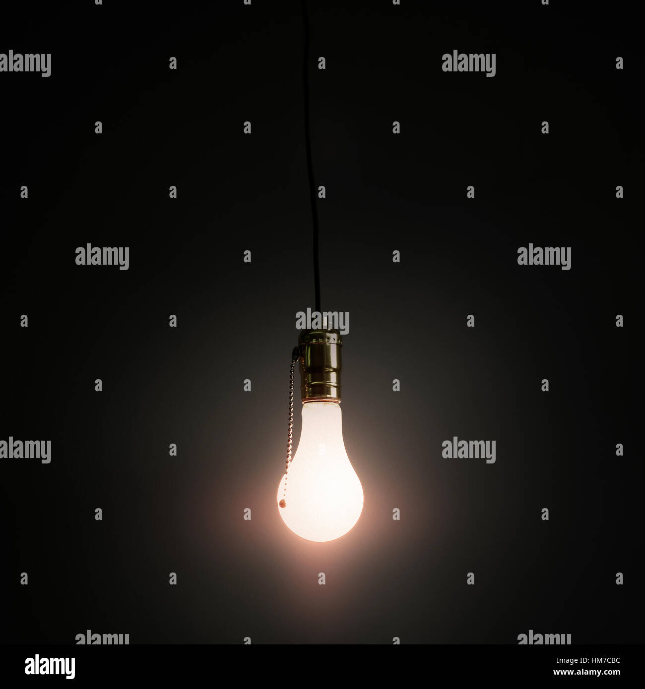 Hanging bulb hi-res stock photography and images - Alamy