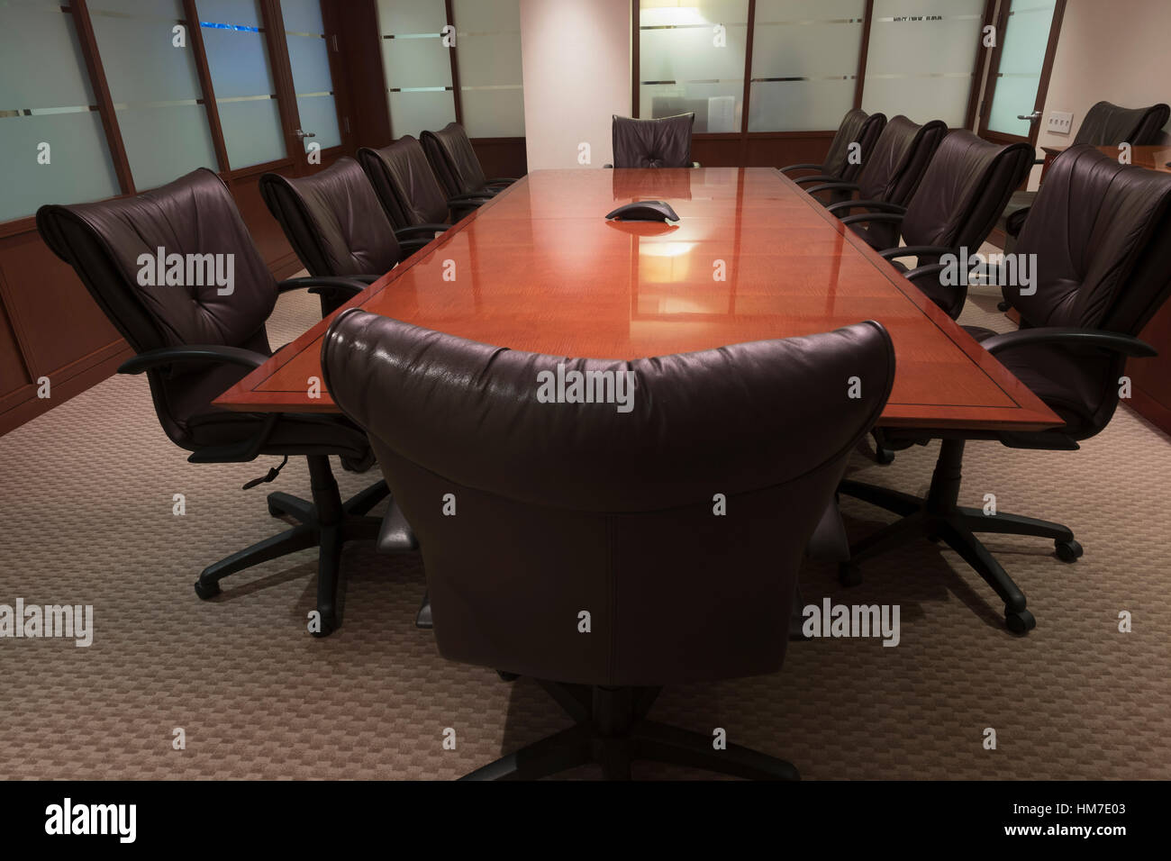 Empty conference room Stock Photo - Alamy