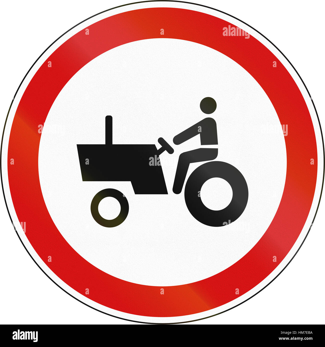 Slovenian regulatory road sign - No tractors Stock Photo - Alamy