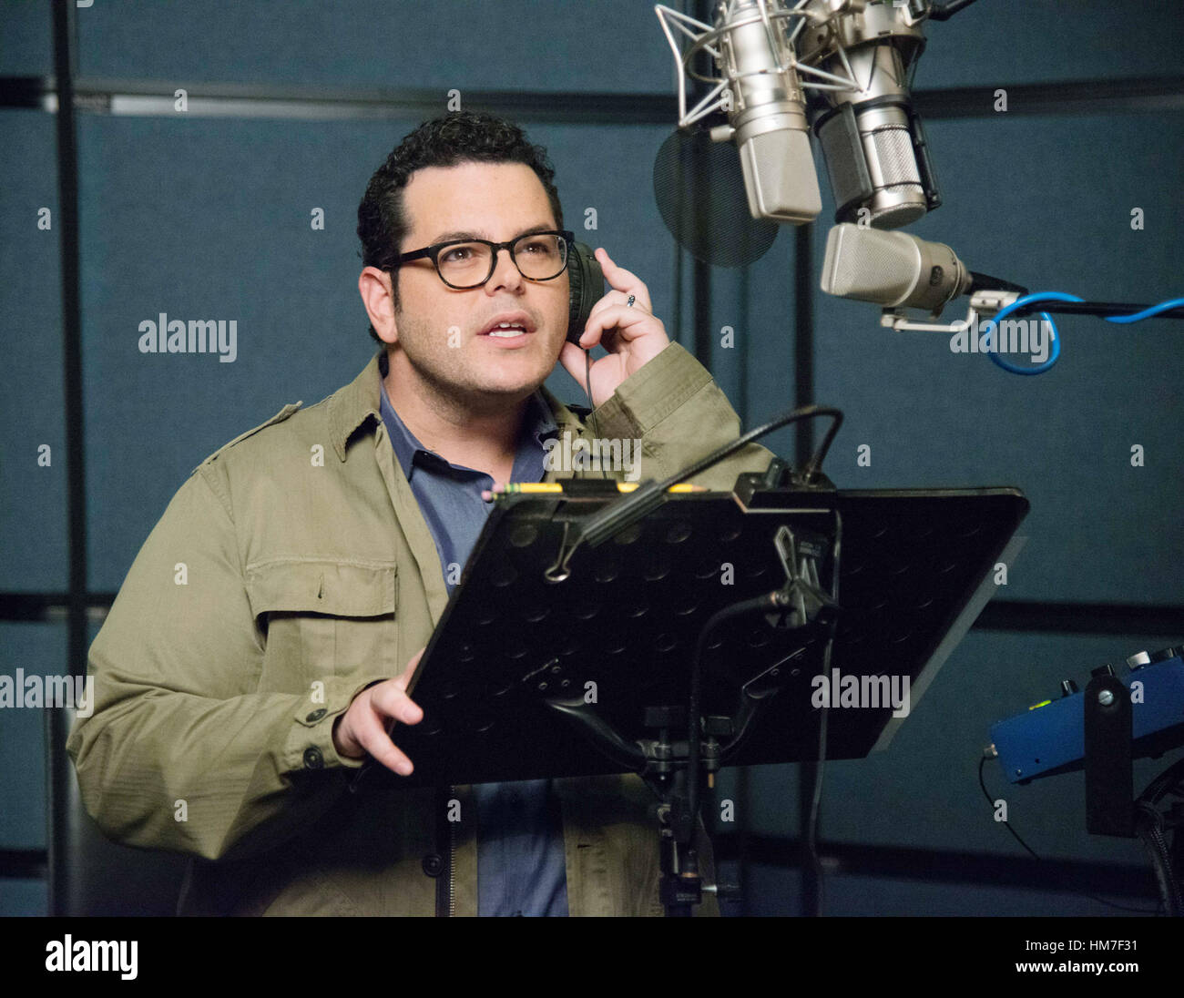 A DOG'S PURPOSE, dog voice actor Josh Gad, in the recording studio ...