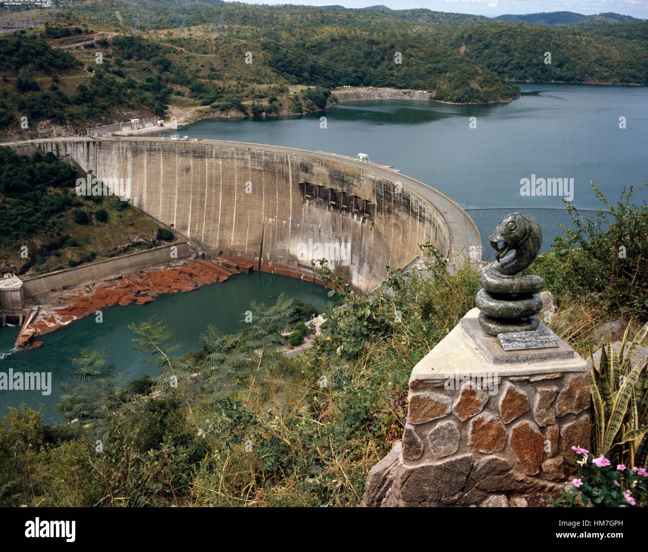 Kariba Dam, 1959, hydroelectric dam in the Kariba Gorge of the Zambezi ...