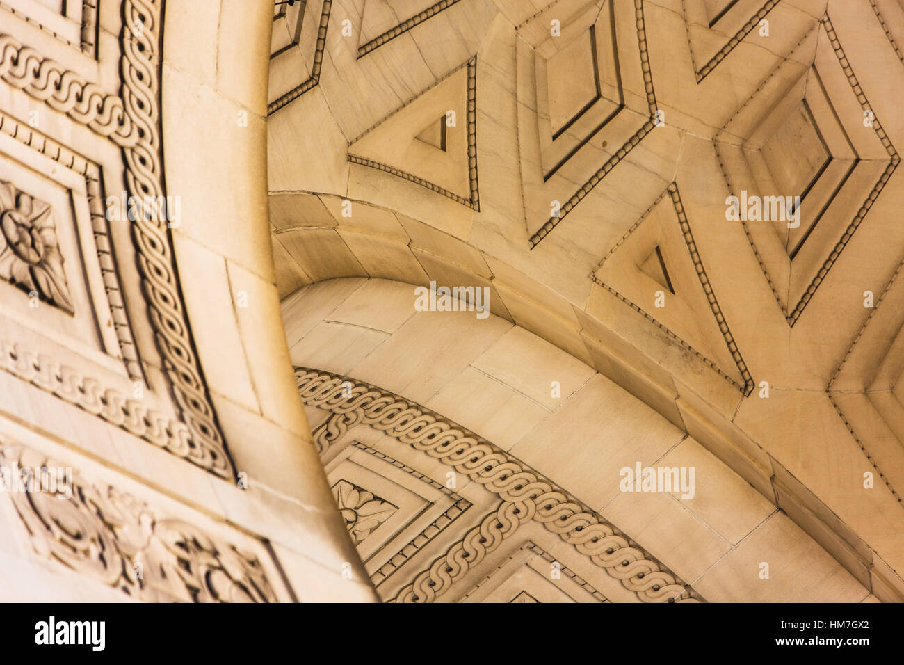 Ornate ceiling hi-res stock photography and images - Alamy