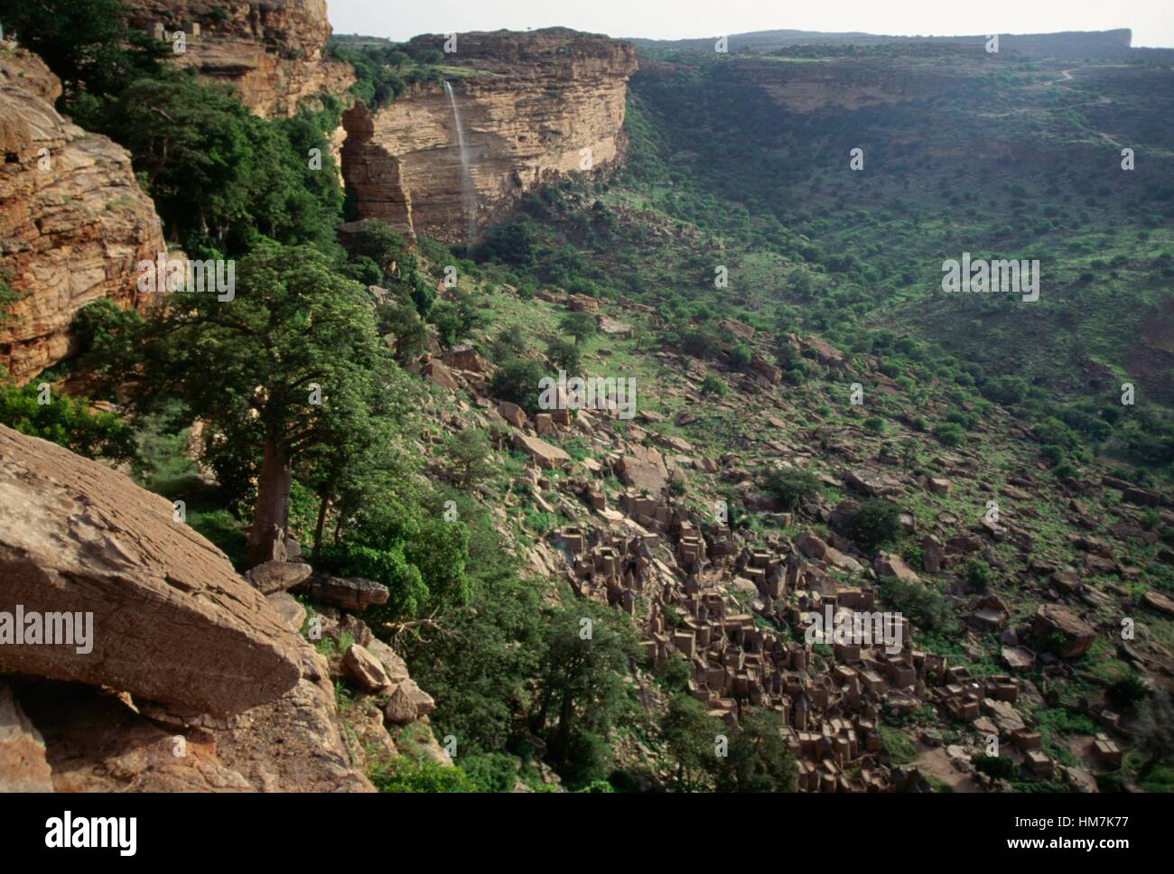 The village of Bananas, Cliff of Bandiagara, land of the Dogons (UNESCO ...