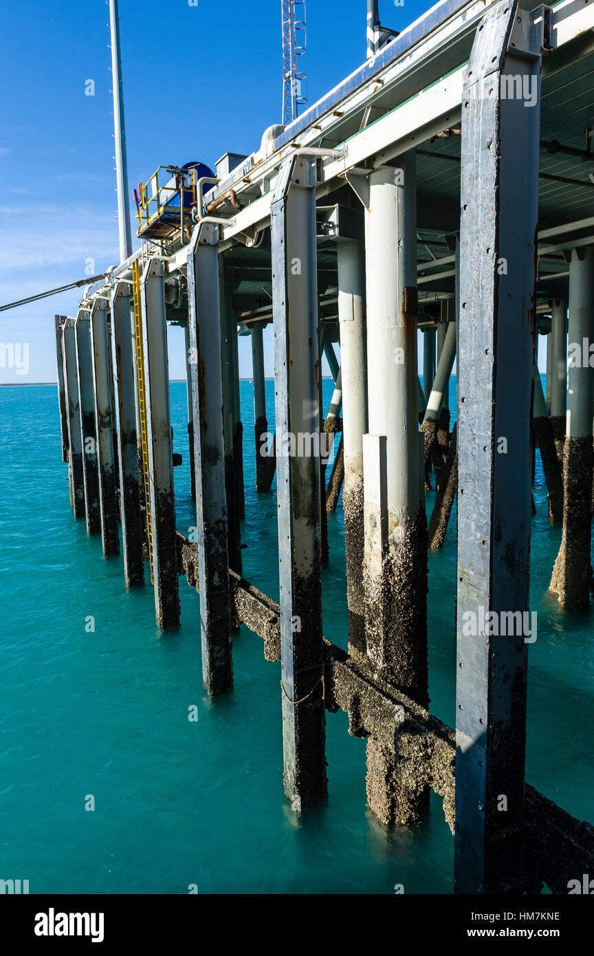 Tidal range high hi-res stock photography and images - Alamy