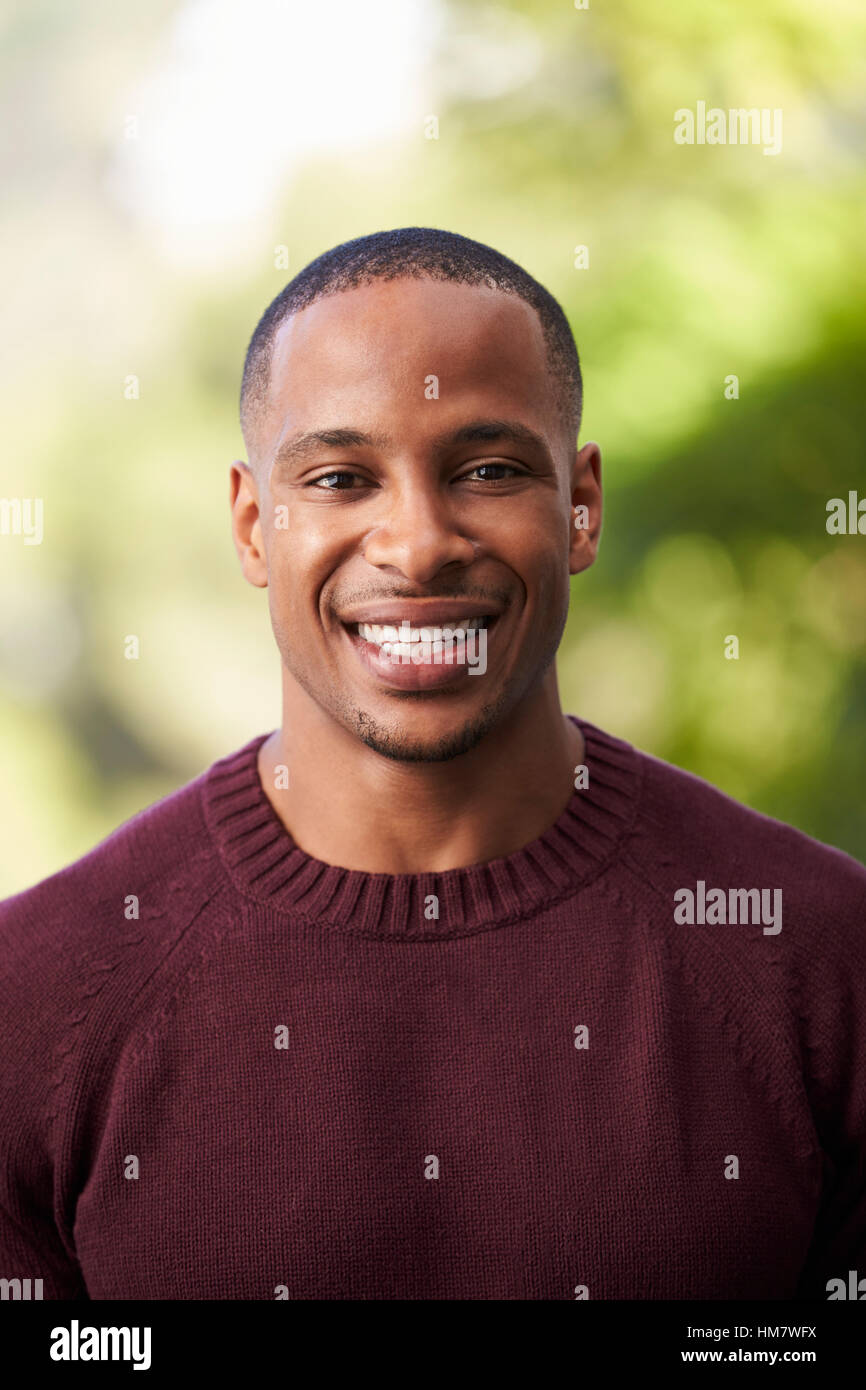 Outdoor Head And Shoulders Portrait Of Man Stock Photo - Alamy Outdoor Head And Shoulders Portrait Of Man Stock Photo - Alamy