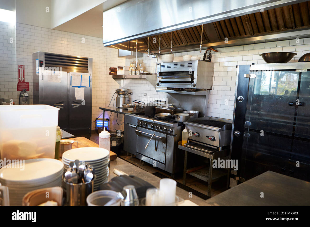 Empty Kitchen In Restaurant Stock Photo - Alamy