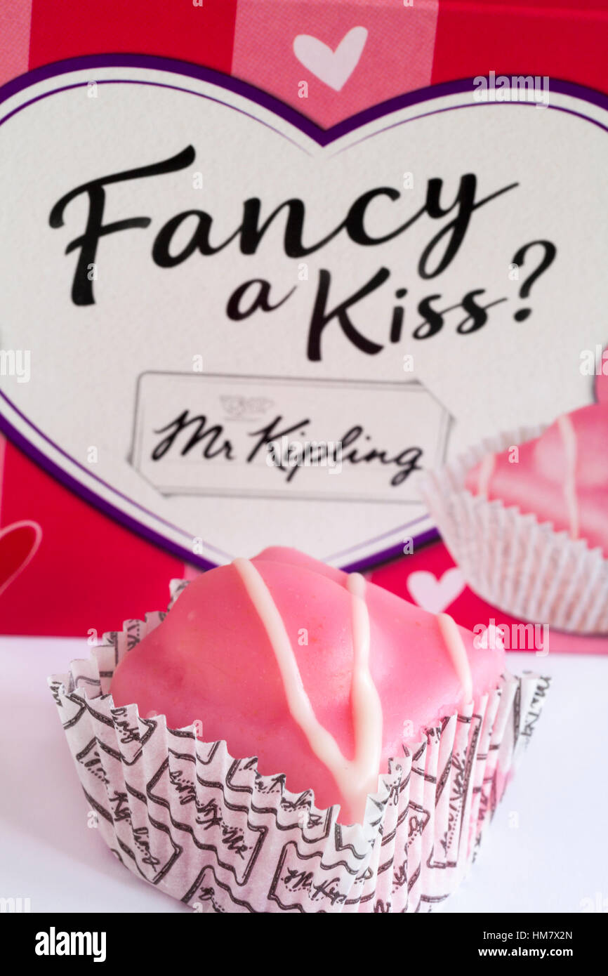 Mr kipling cakes hi-res stock photography and images - Alamy