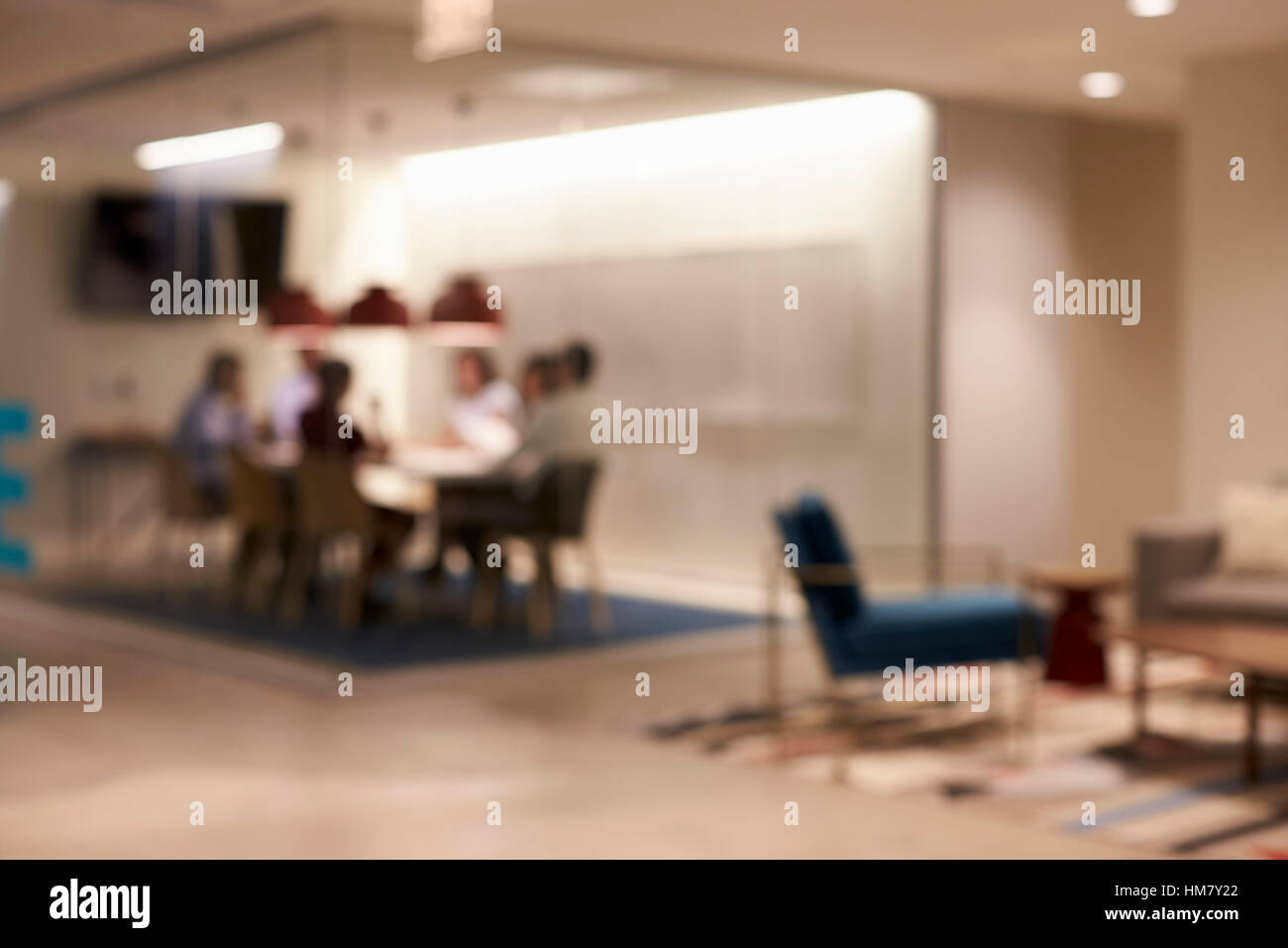 Professional business meeting team hi-res stock photography and images ...