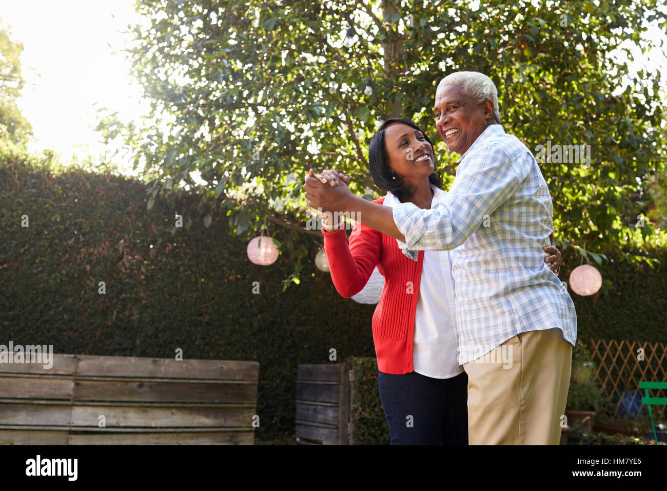Black people dancing hi-res stock photography and images - Alamy