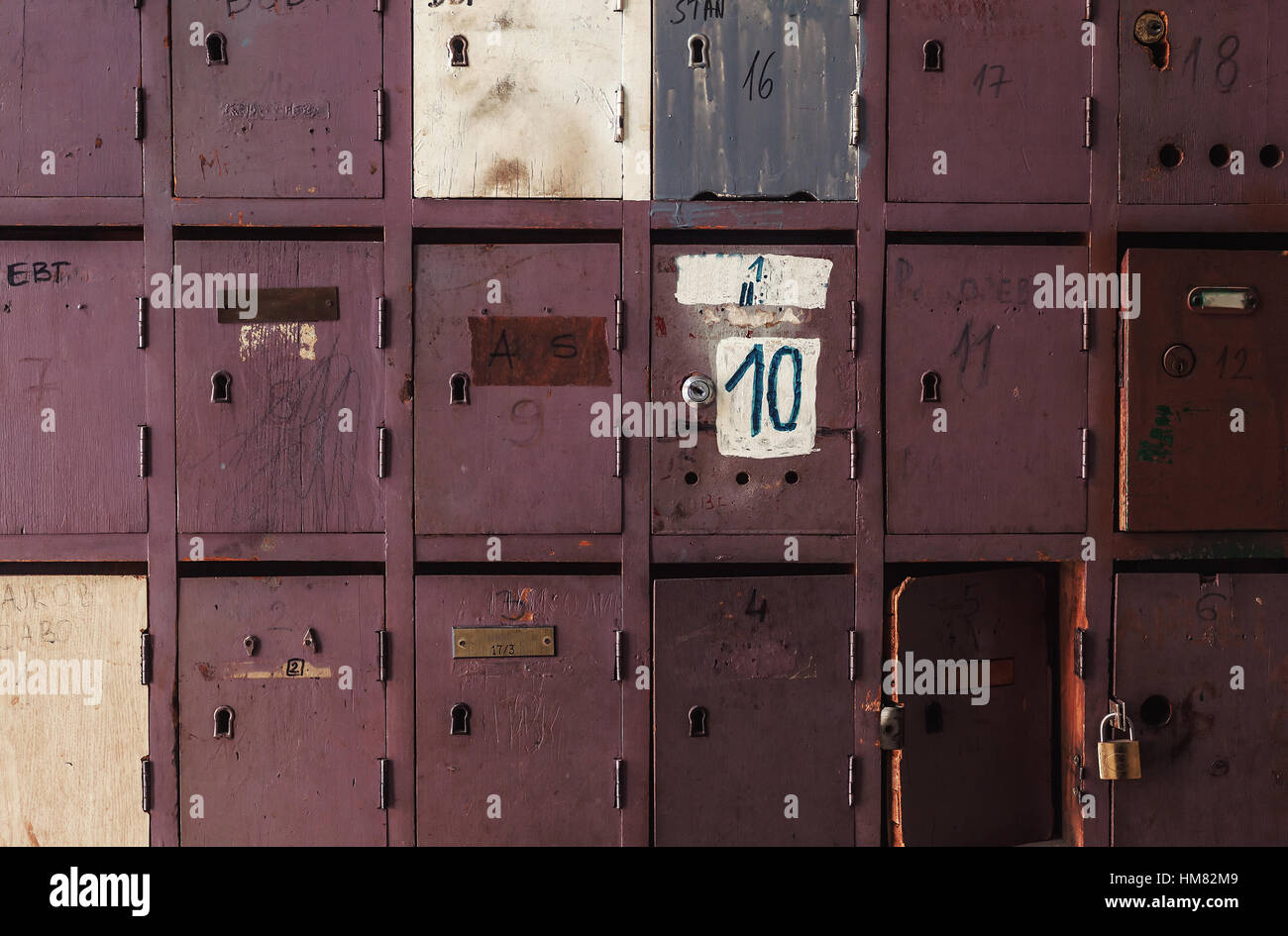 Old boxes hi-res stock photography and images - Alamy