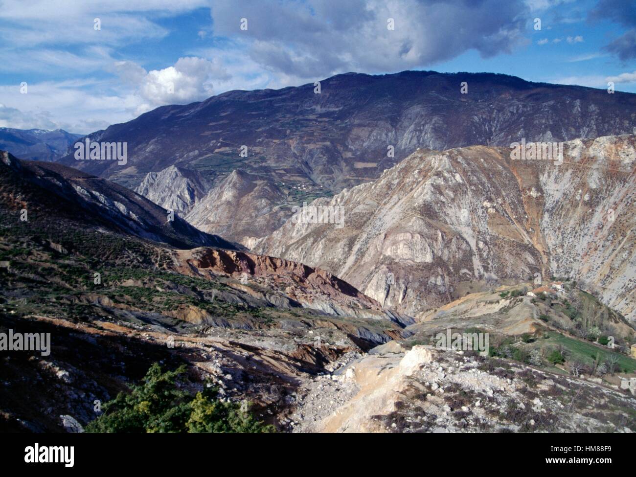 Kukes hi-res stock photography and images - Alamy