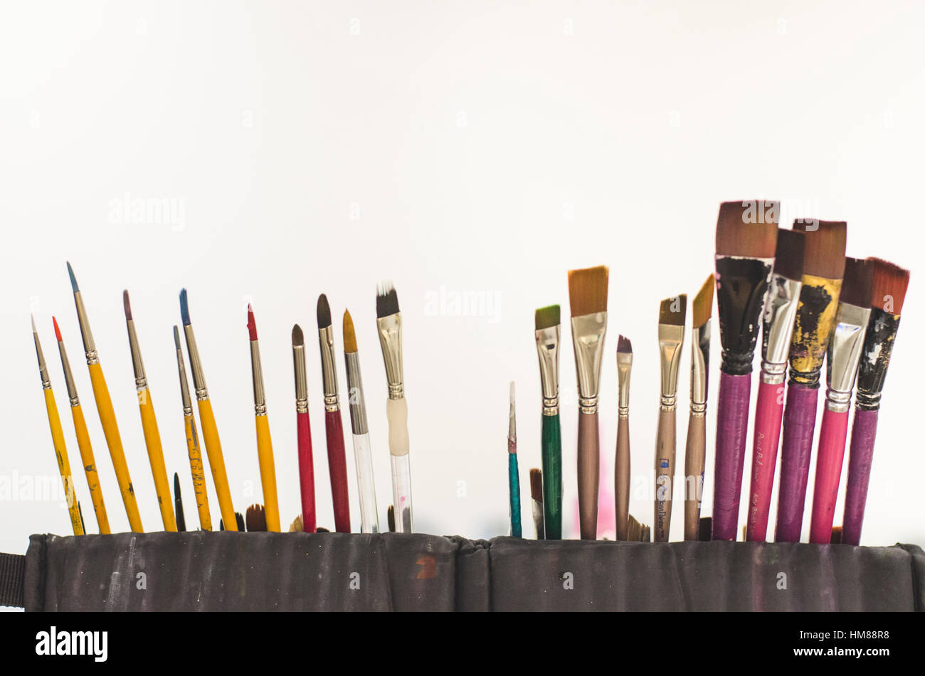 Paint brushes hi-res stock photography and images - Alamy