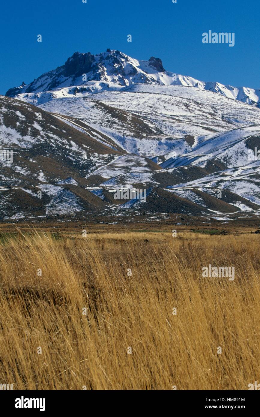 Erciyes Dagi volcano (3916 metres) dusted with snow, Cappadocia, Turkey ...