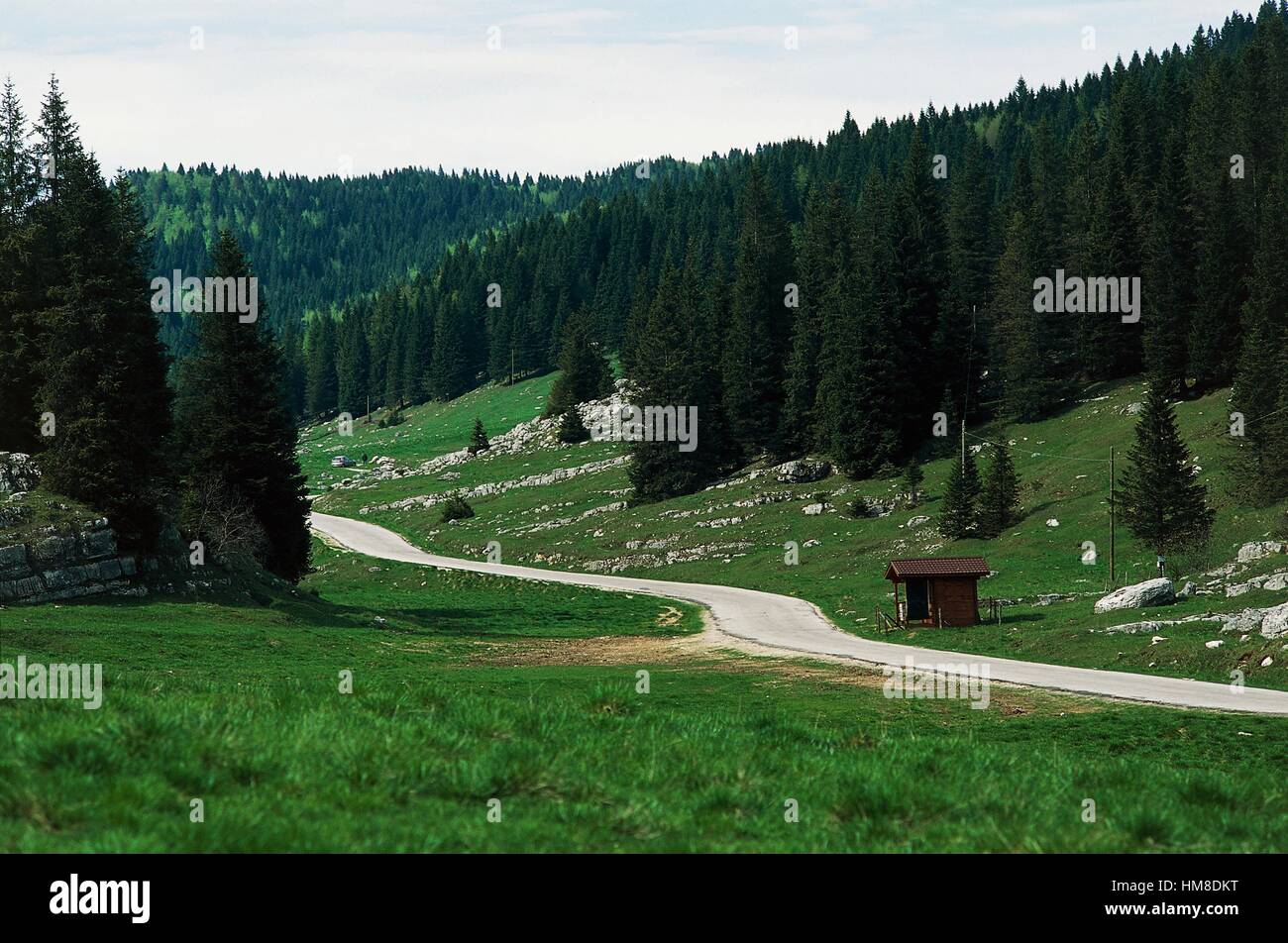 Plateau Of Sette Comuni High Resolution Stock Photography and Images ...