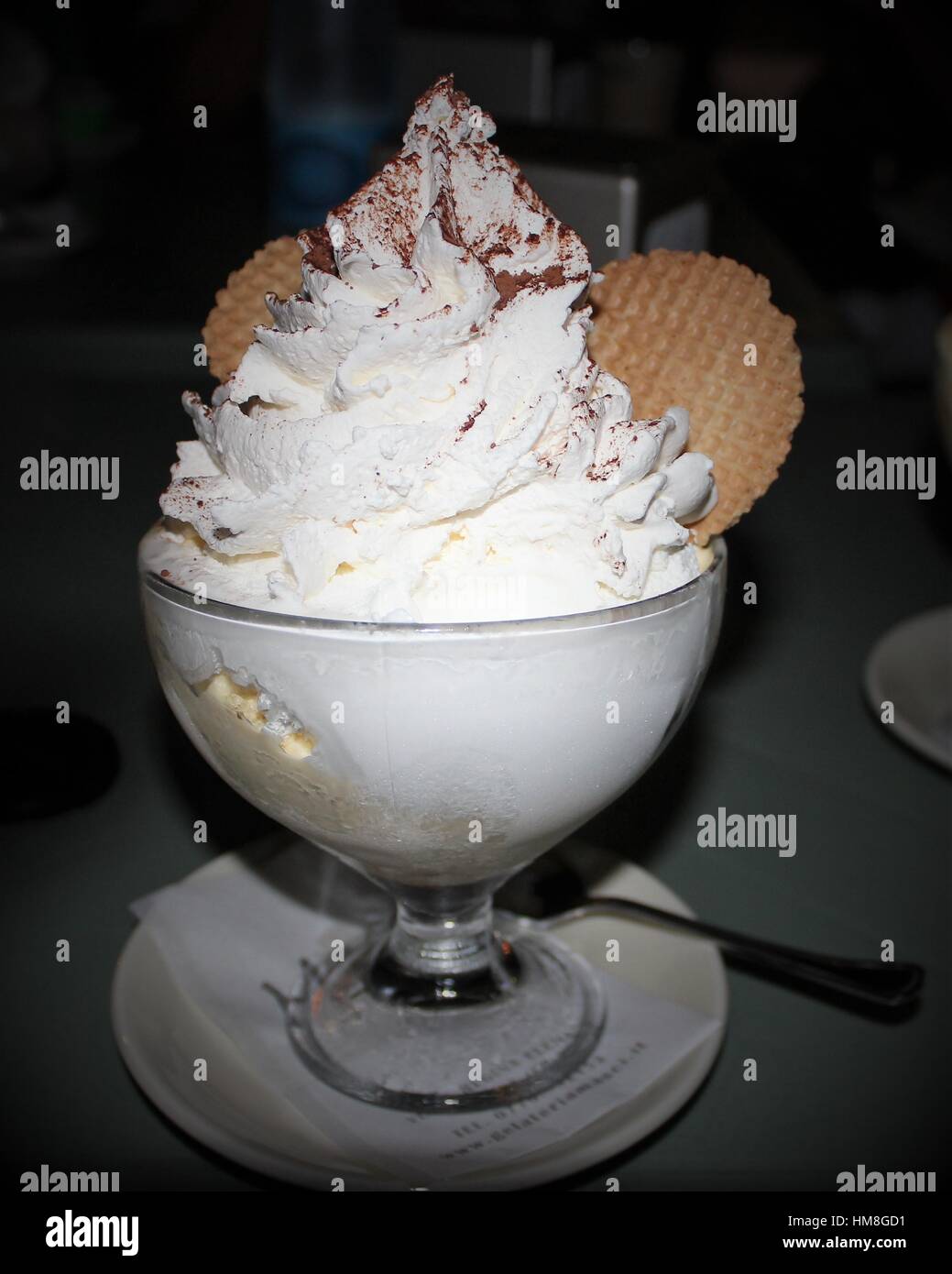 Gelato cafe hi-res stock photography and images - Alamy