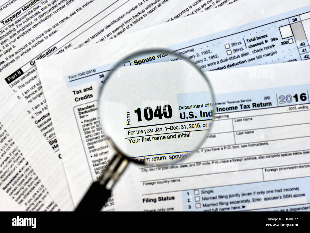 1040 U.S individual income tax return form Stock Photo - Alamy