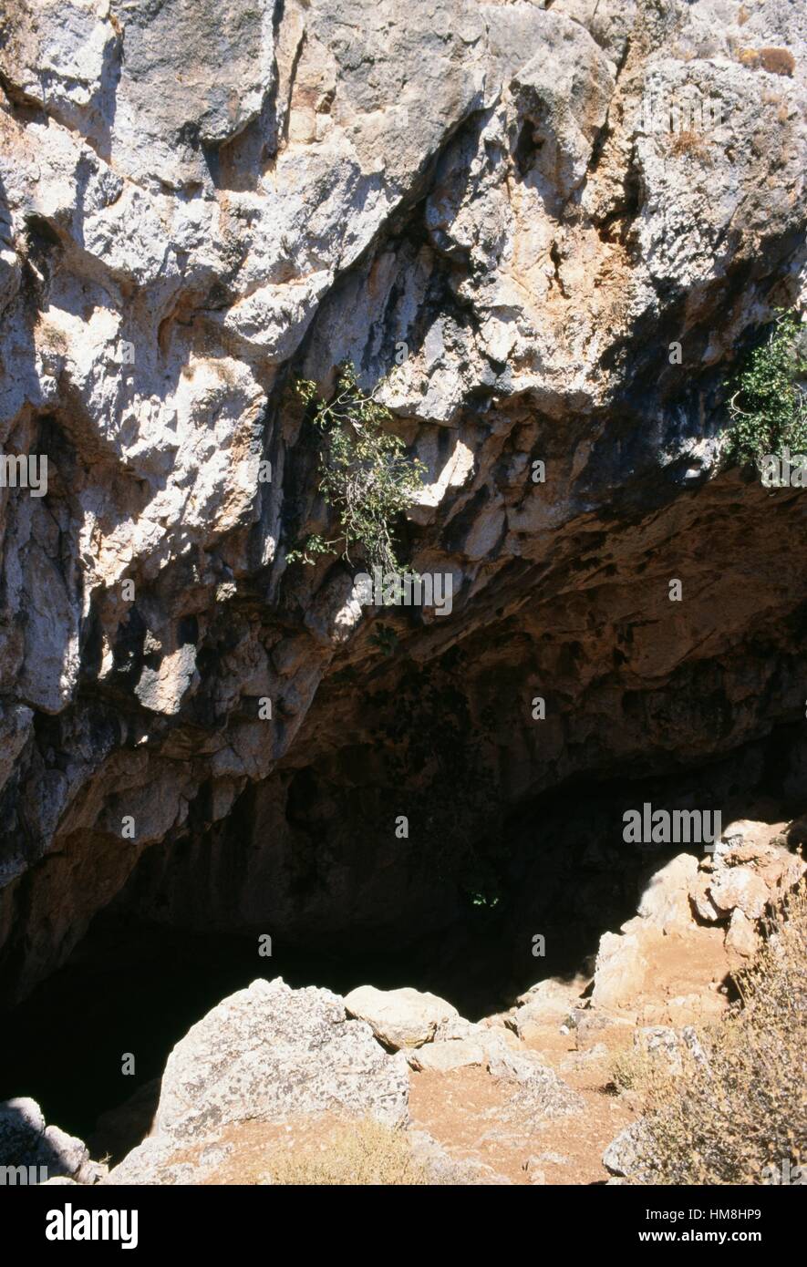 Peristera cave hi-res stock photography and images - Alamy