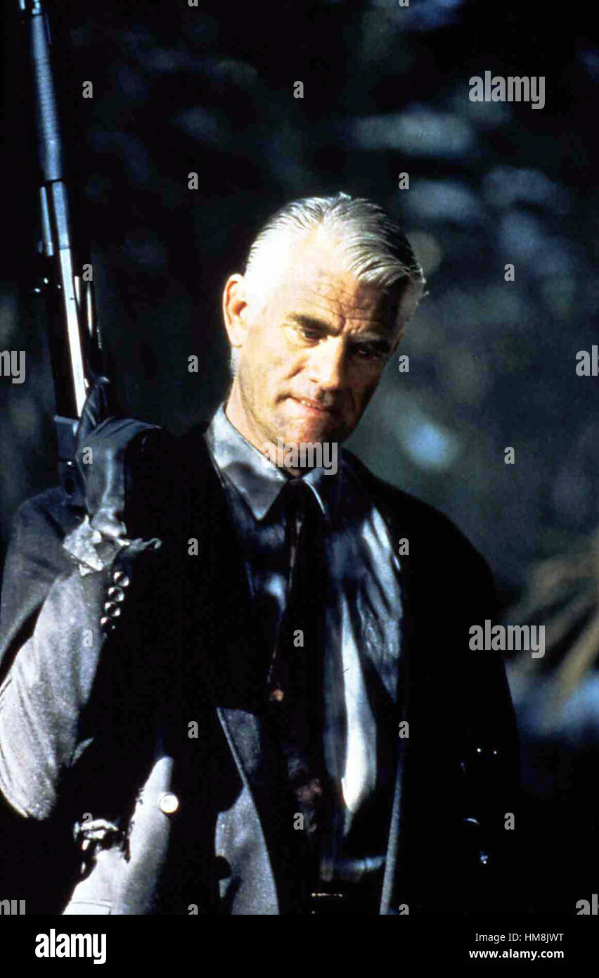 Nemesis, USA 1992 Director: Albert Pyun Actors/Stars: Olivier Gruner ...