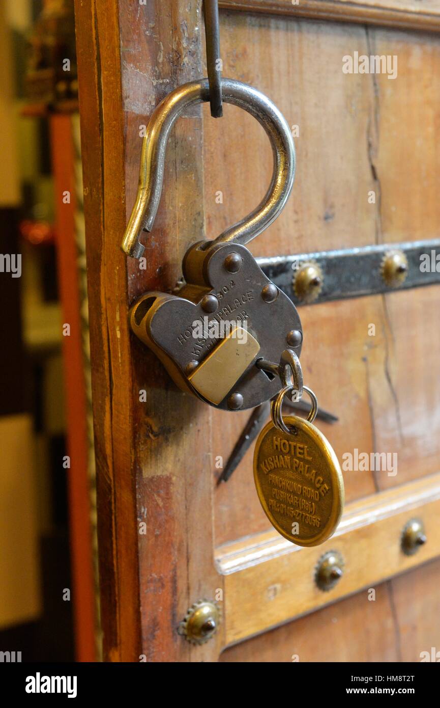 Unlock padlock hi-res stock photography and images - Alamy Unlock padlock hi-res stock photography and images - Alamy