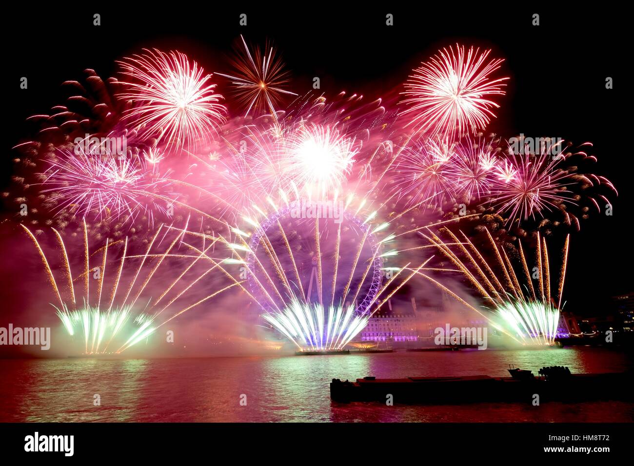 New Year's Eve fireworks in London Featuring: Atmosphere Where: London, United Kingdom When: 31 ...