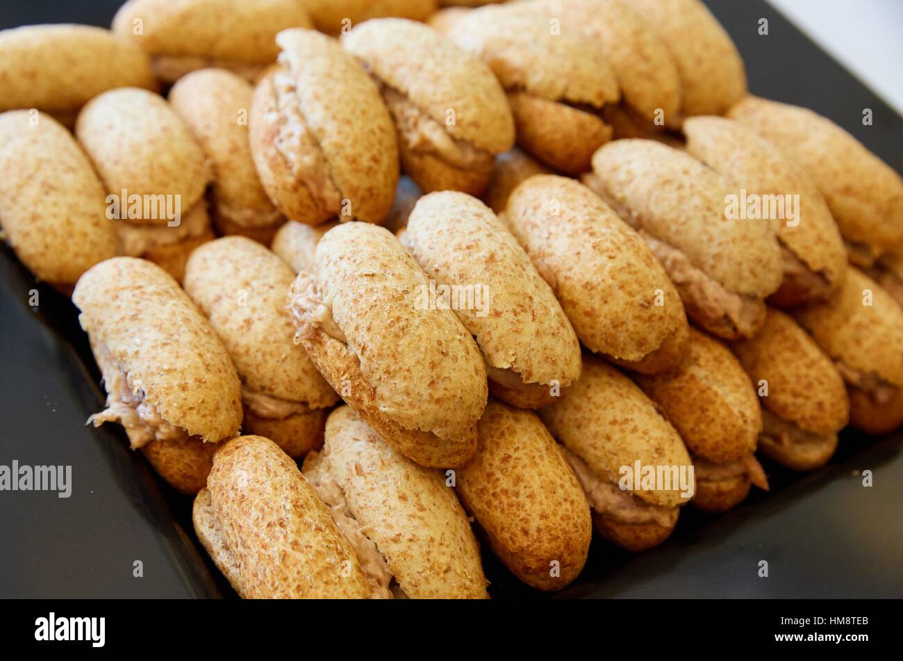 Tuna canapes hi-res stock photography and images - Alamy