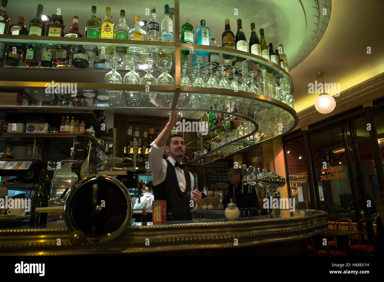 Paris french bar hi-res stock photography and images - Alamy