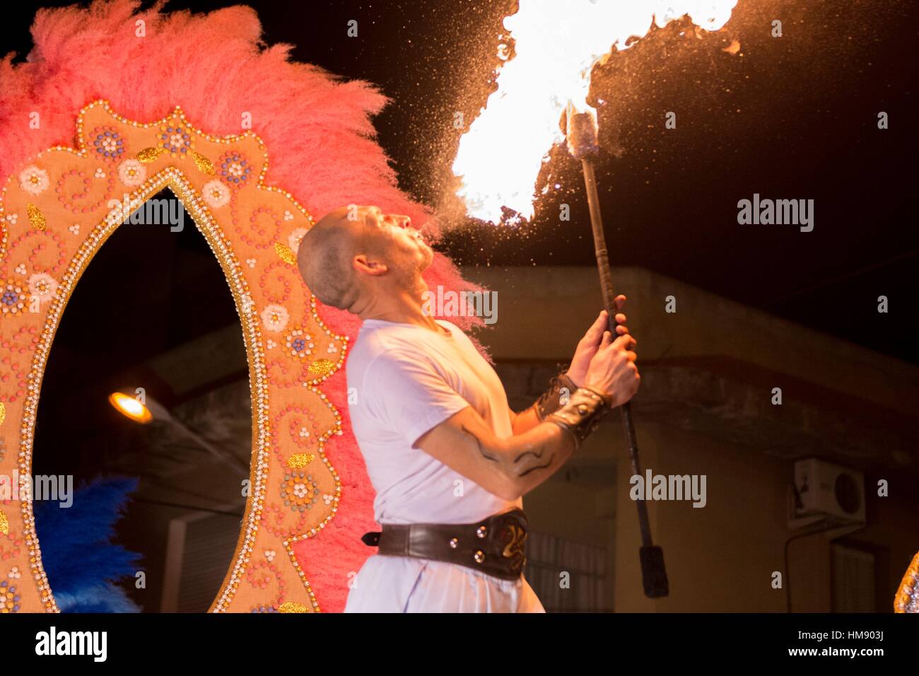 Spitting Man High Resolution Stock Photography and Images - Alamy