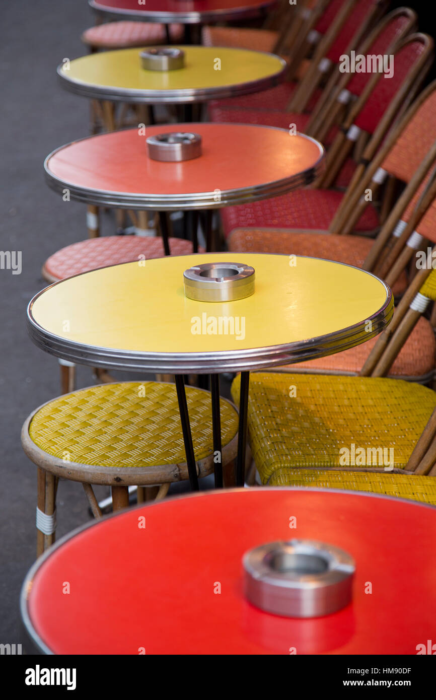 Yellow red cafe hi-res stock photography and images - Alamy
