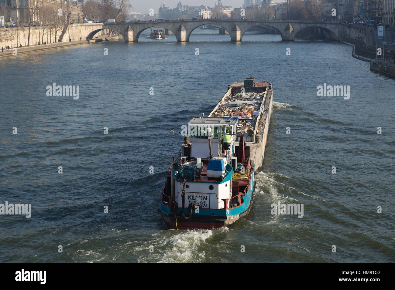 Rubbish boat hi-res stock photography and images - Alamy