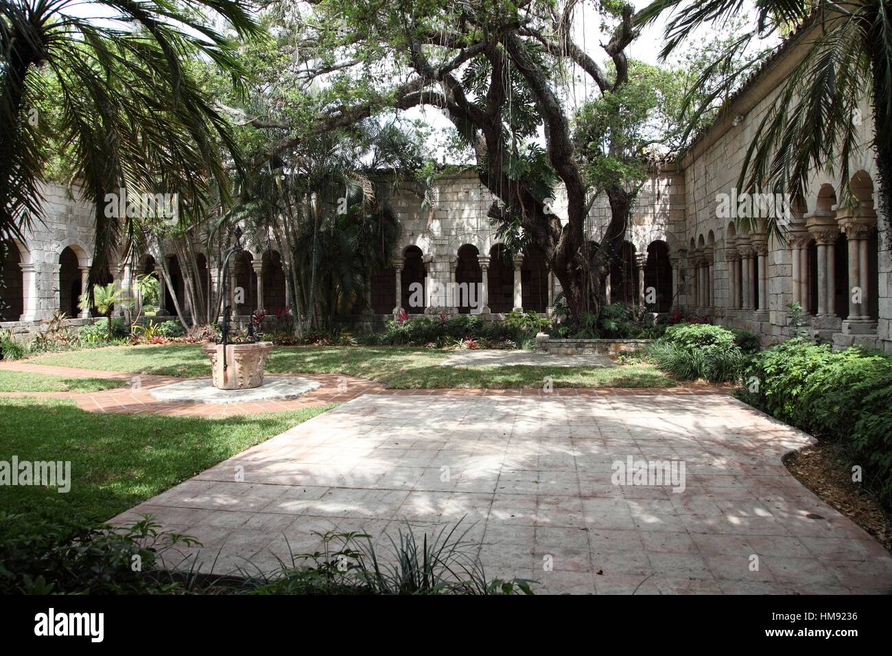 Spanish monastery in miami hi-res stock photography and images - Alamy