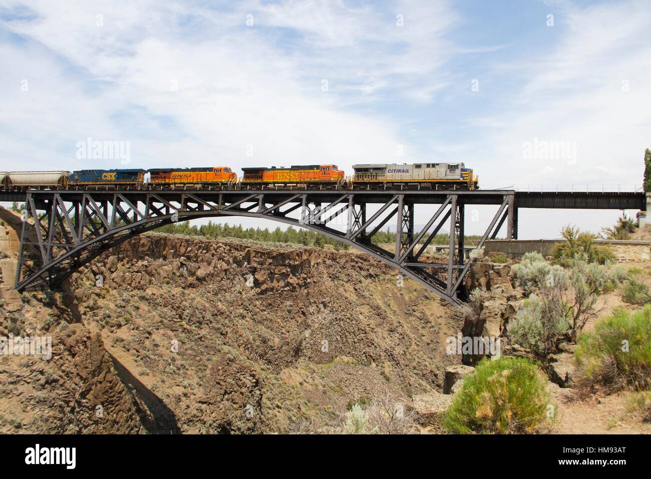 Bnsf bridge hi-res stock photography and images - Alamy