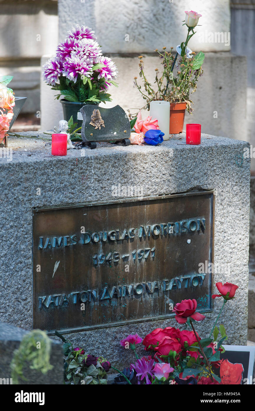 France, Paris 20th district. Pere Lachaise cemetery. Grave of Jim ...