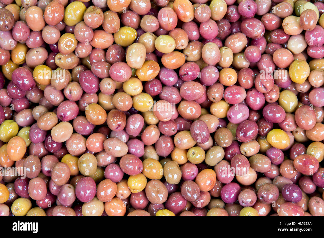 Macro view of olives as background in Spice Bazaar, Istanbul, Turkey ...