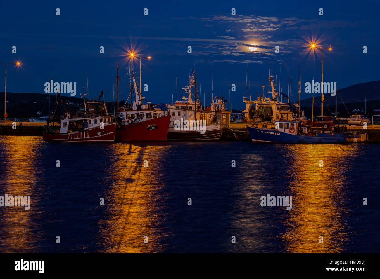 Full Moon, Dingle Harbour, County Kerry, Munster, Republic of Ireland ...