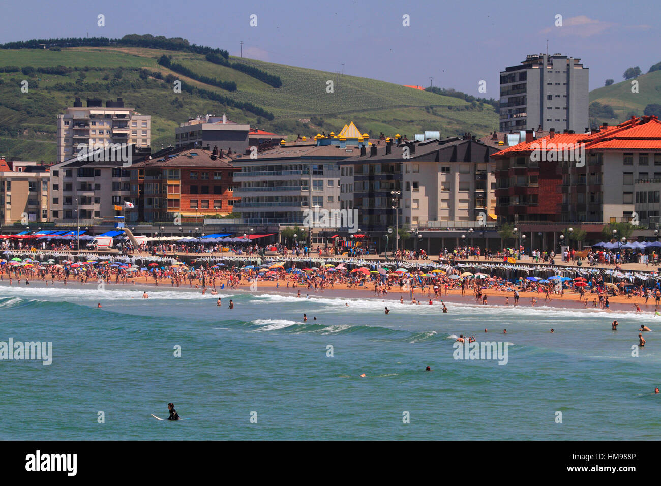 Zarautz hi-res stock photography and images - Alamy