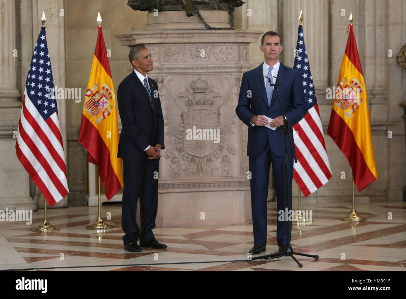 U.S. President Barack Obama with Spain's King Felipe at Royal Palace in ...