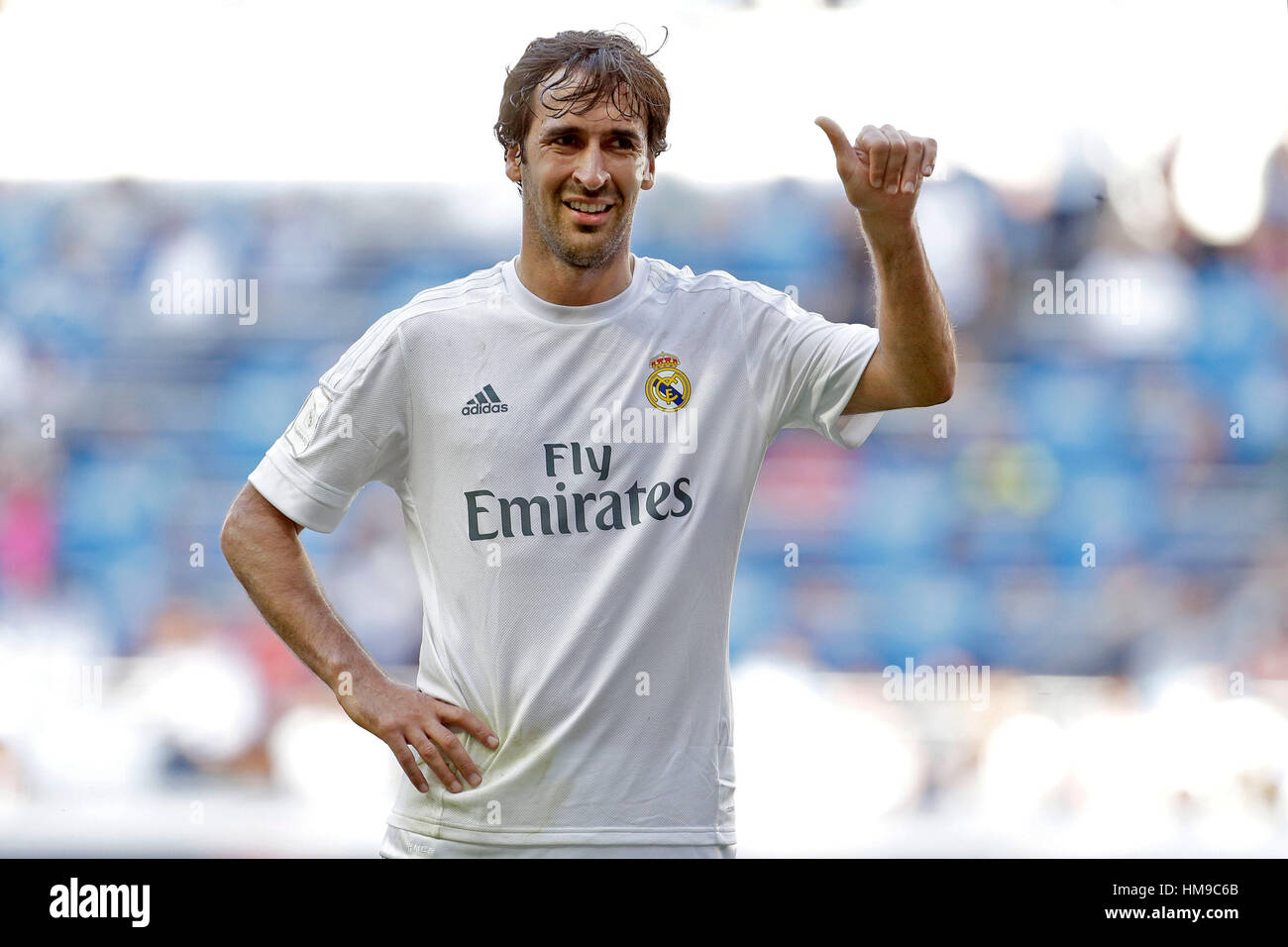 Soccer legends charity match hi-res stock photography and images - Alamy