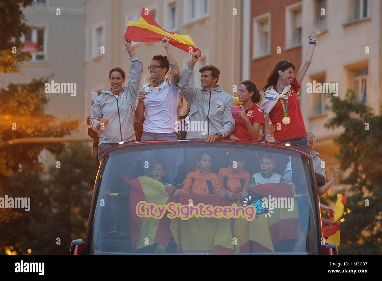 Ruth Beitia and Laura Nicholls during a homage in Santander after ...