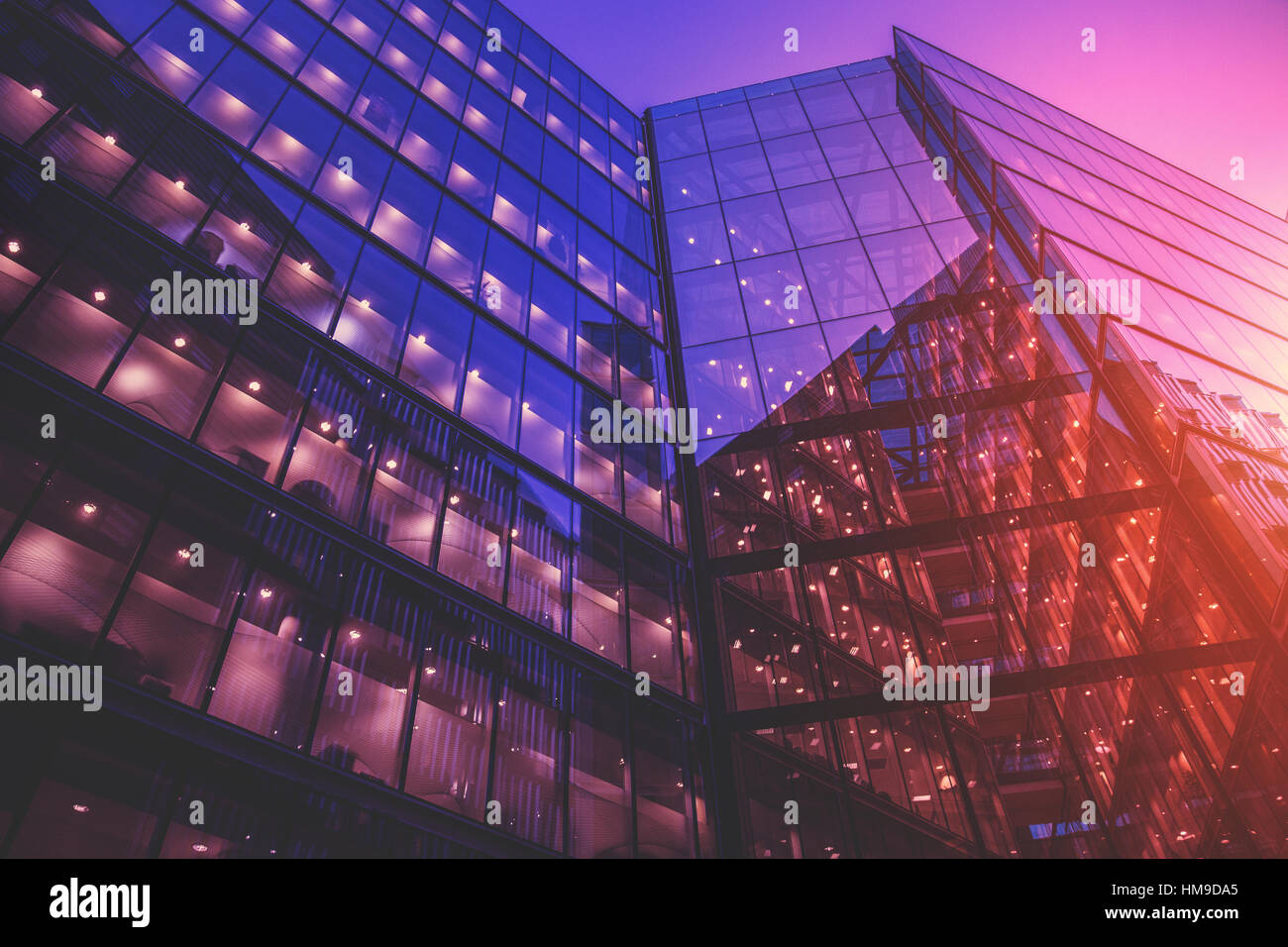 Pink modern architecture hi-res stock photography and images - Alamy