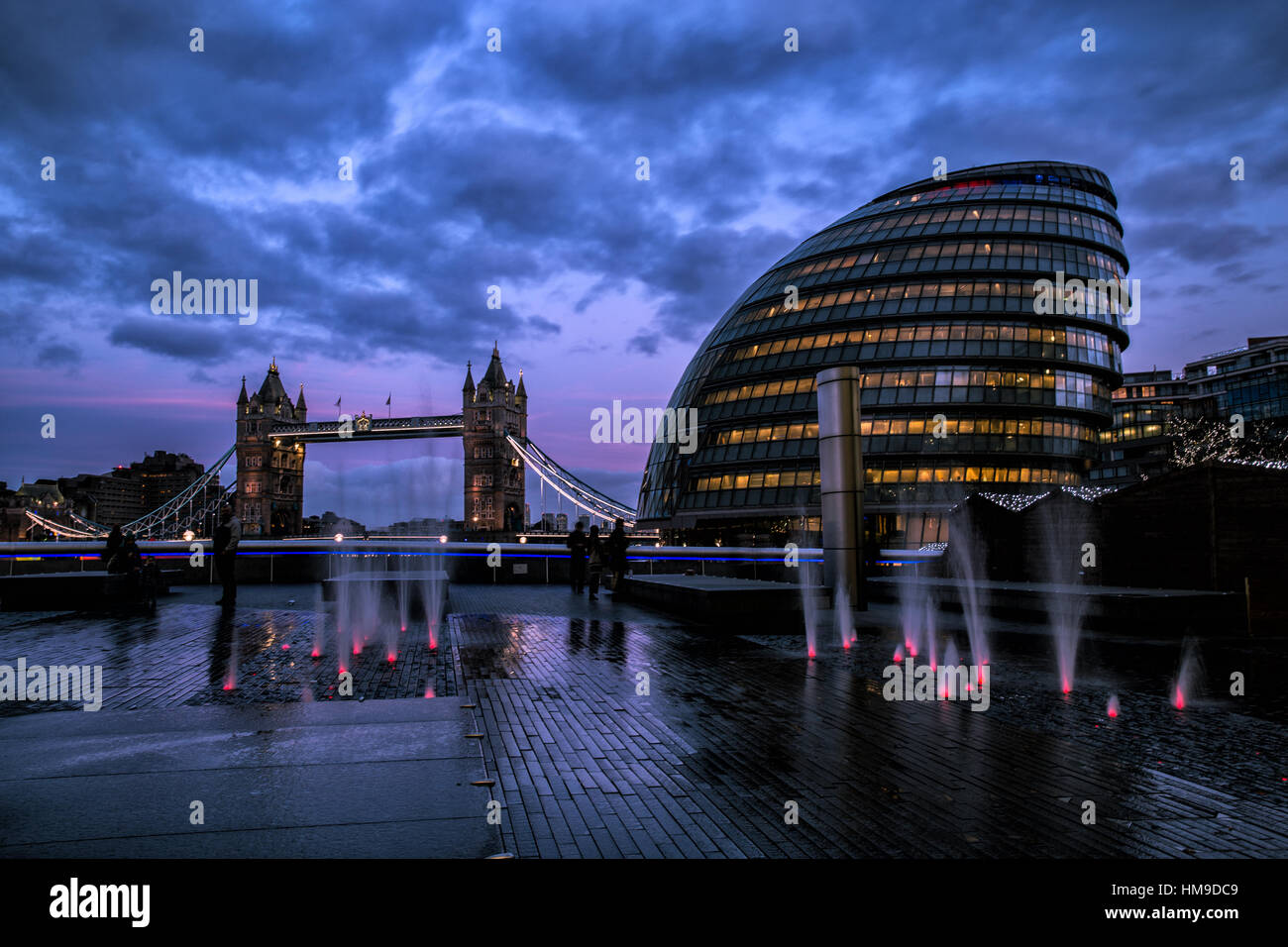 Buildings skyline sunset city of london hi-res stock photography and ...