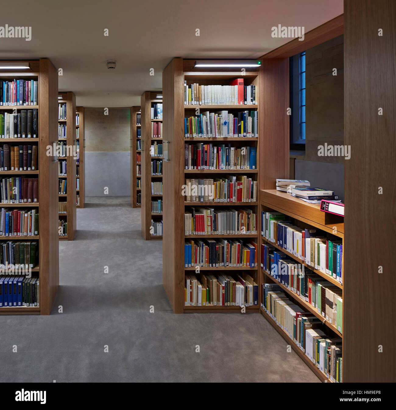 Longwall library hi-res stock photography and images - Alamy