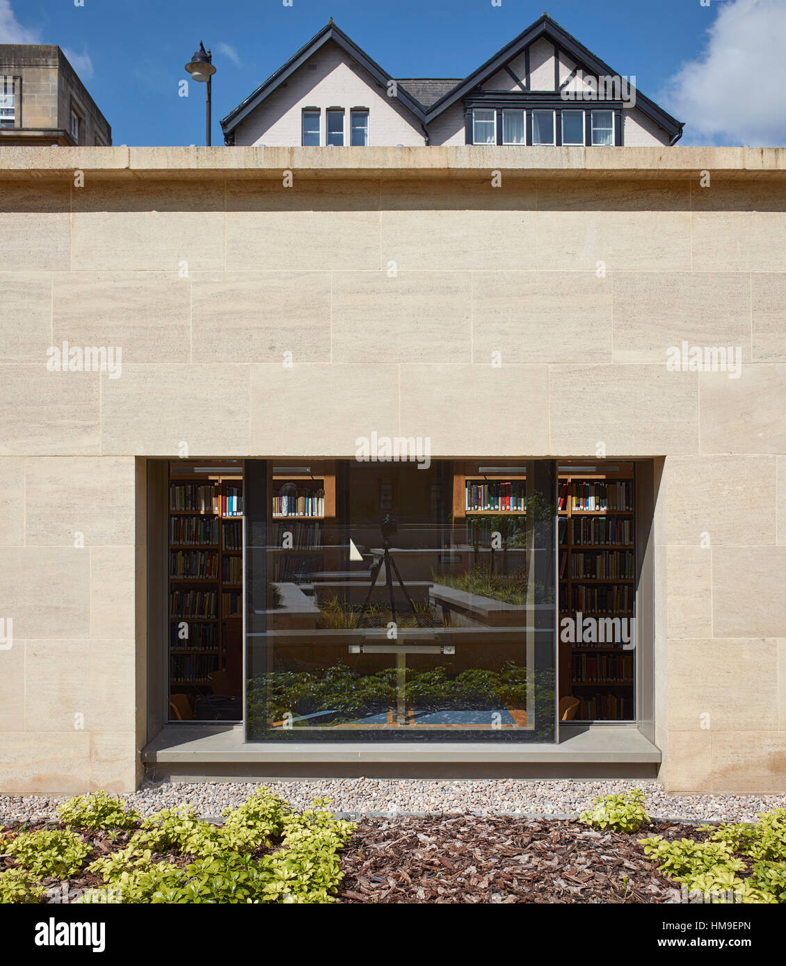 Sunken window hi-res stock photography and images - Alamy