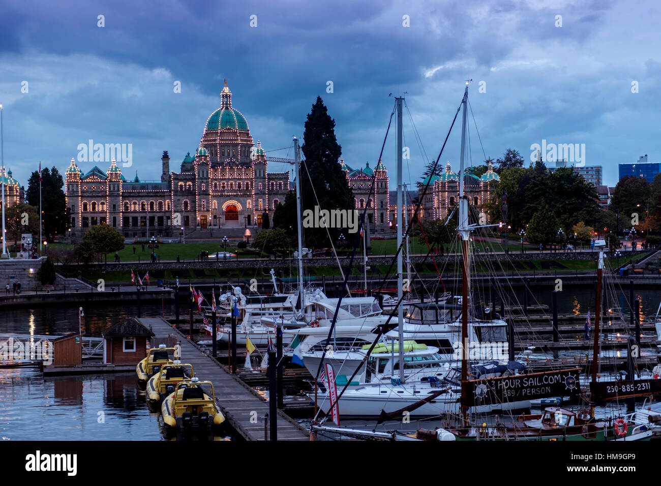 Canada Landmarks in Victoria BC - Beautiful twilight in Victoria Inner ...